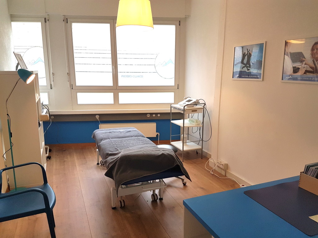 Physiothérapeute Lausanne cabinet moderne avec salle active ou domicile Physio Clinics